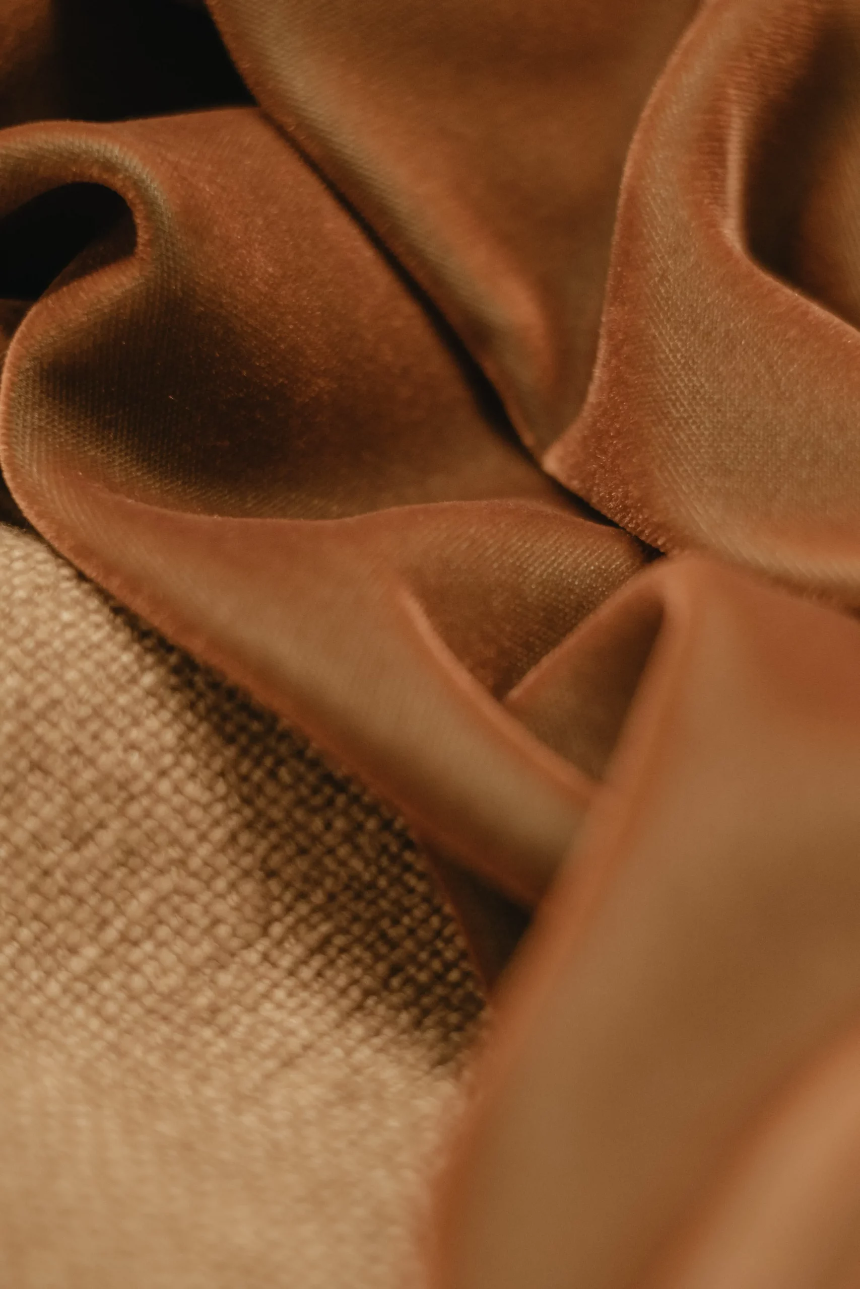 Brand e web design per interior designer ELLES Interior Design · Miel ...